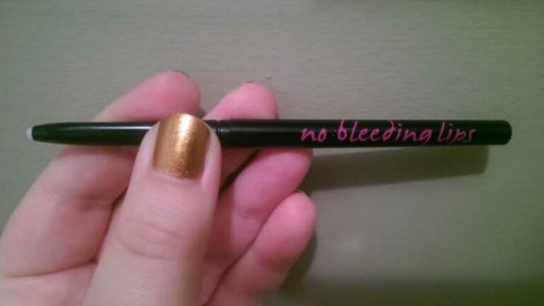 Clear Lip Liner Is The Beauty Product I Never Knew I Needed